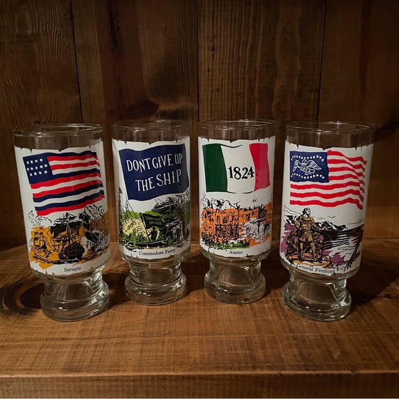 unbranded | Dining | Vintage Usa Flag Glass Pedestal Tumblers Set Of 4 ...